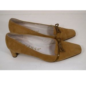Delman | Shoes | Vintage 9s Delmans Tan Leather Pumps In Size 65 | Poshmark